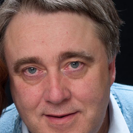 bloo vision - About Us